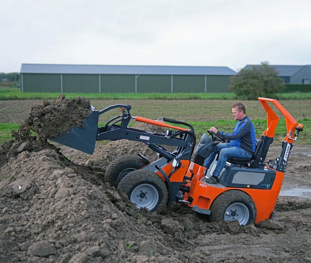 Senex introduceert RELLY knikladers - Relly Minishovels